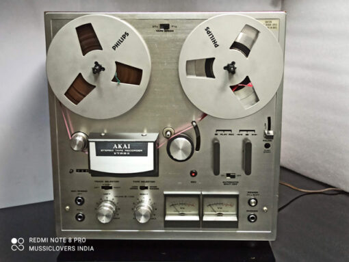 Akai 1722 II 4 TRACK STEREO REEL TO REEL VINTAGE TAPE RECORDER OF 1975-77