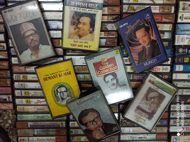 Buy Vintage AUDIO CASSETTES OF SUPER HIT BOLLYWOOD MOVIES ...